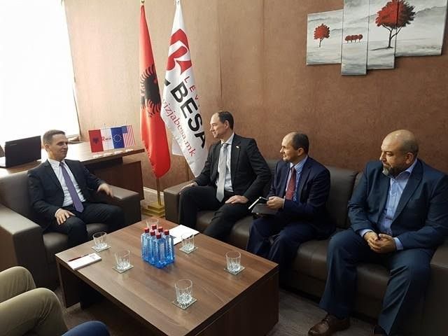 Delegation of the US embassy visits the headquarters of the BESA ...