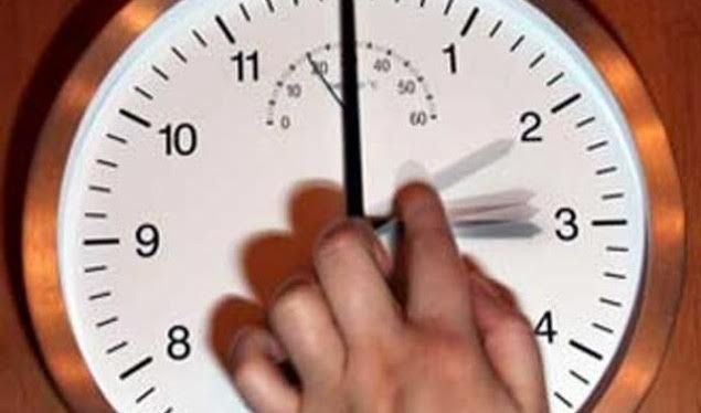 Nga mesnata, akrepat e orës kthehen prapa - Telegrafi - Telegrafi