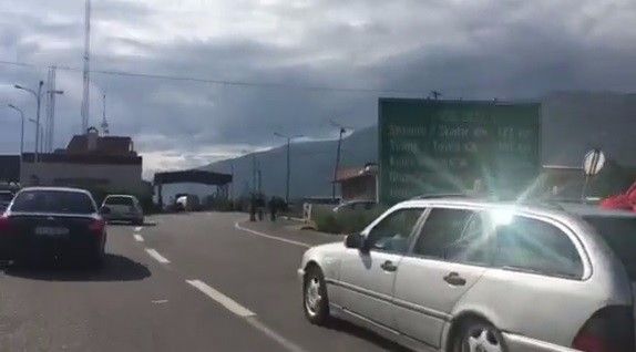 The border opens on both sides (Video) - Telegraph - Telegraph