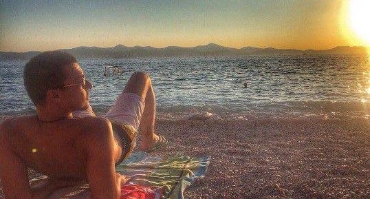 Neki Emra ready for 'hot' scenes (Photo) - Telegrafi - Telegrafi