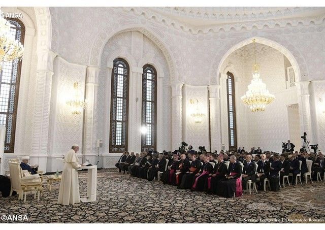 The Pope got naked and entered the mosque: By opening the doors of ...