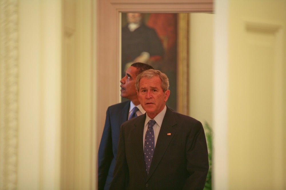 When Barack Obama set foot in the White House for the first time (Photo ...