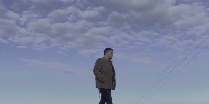 Ermal Fejzullahu launches the new clip "Pa Mu" (Video) - Telegrafi ...