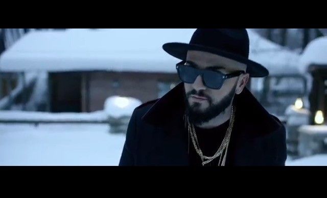 Agon Amiga releases new clip (Video) - Telegrafi - Telegrafi