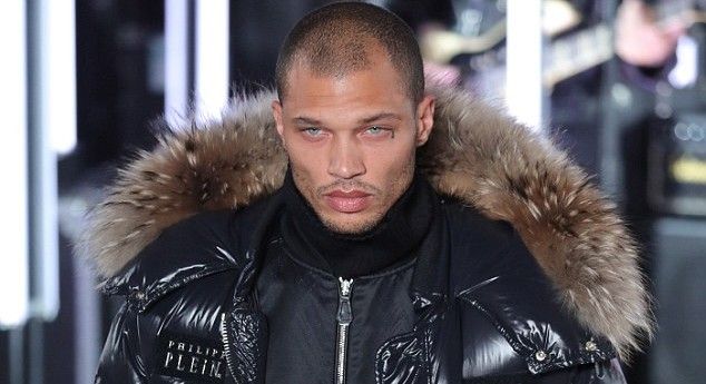 The most beautiful American prisoner, debuts as a model in New York ...