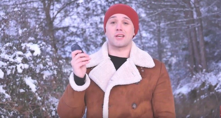 Turjan Hyska and Arman Kanun sing to "Old Nokia" (Video) - Telegrafi ...