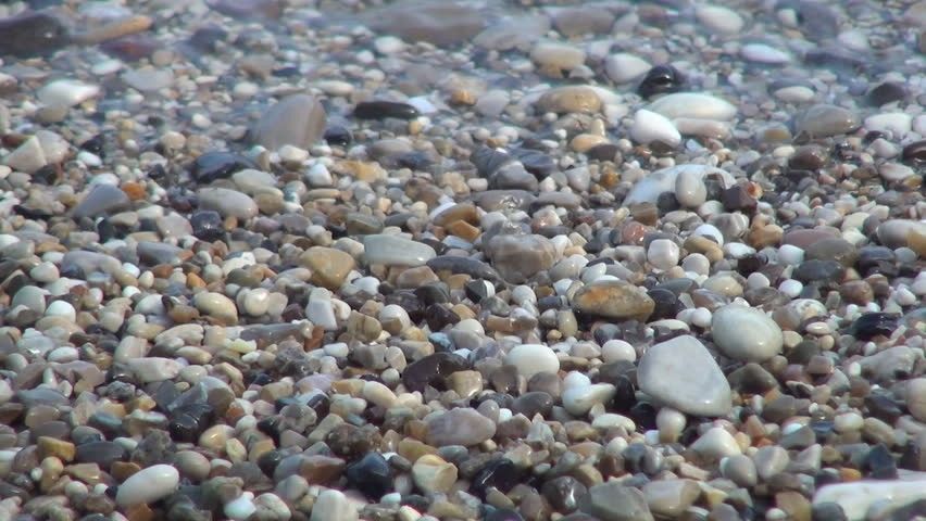 Two vehicles with RKS license plates are attacked in the north of ...