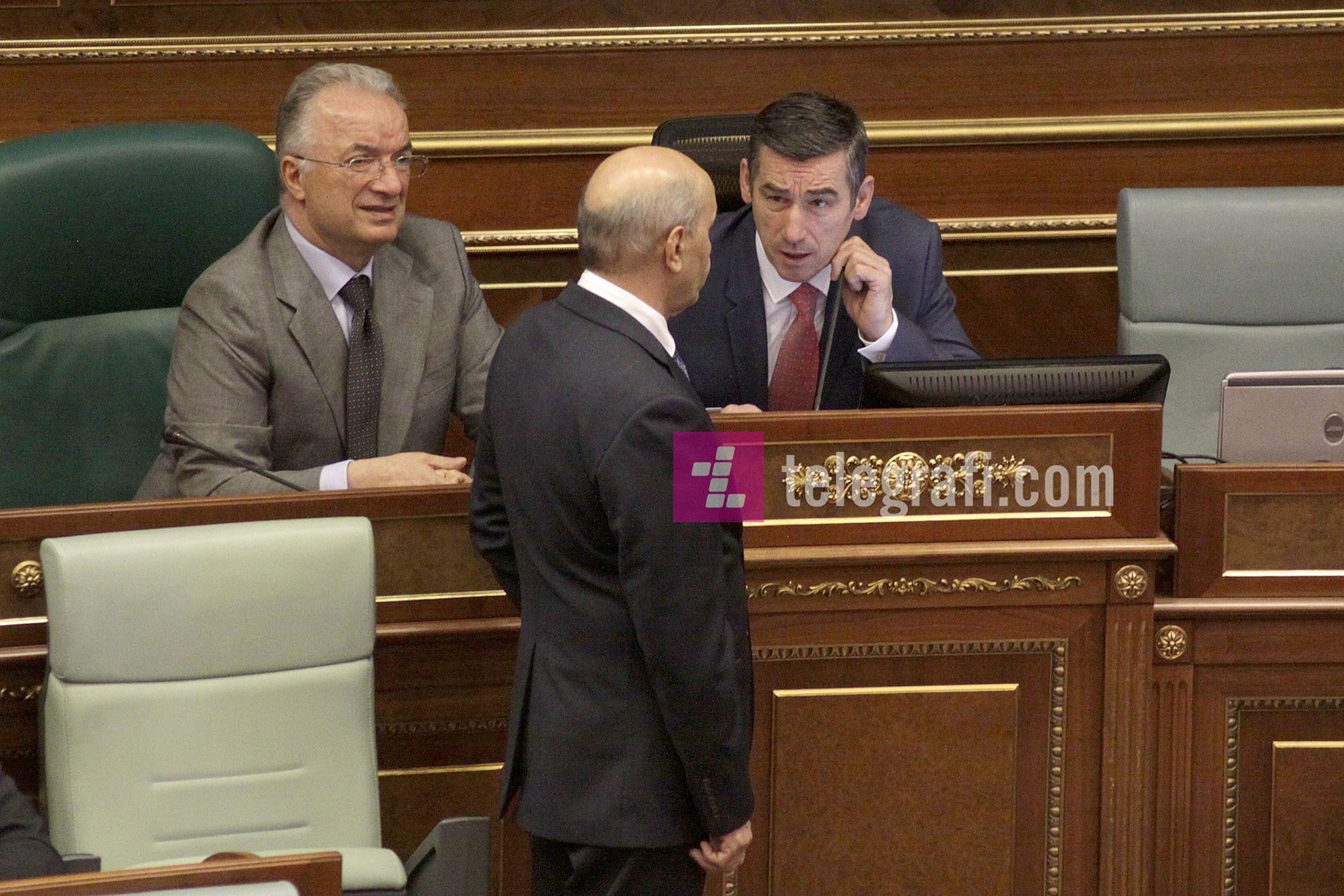 The "army" can break the coalition PDK-LDK - Telegrafi - Telegrafi