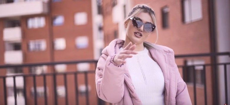 "Hajde" thotë Sara Rexhepi (Foto/Video) - Telegrafi - Telegrafi