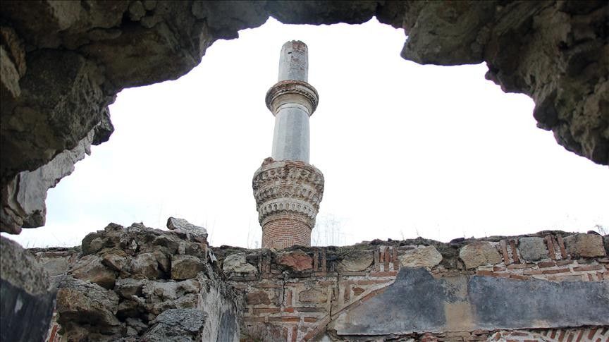 Çarshi mosque of Prilep awaits the determination of its fate (Photo ...