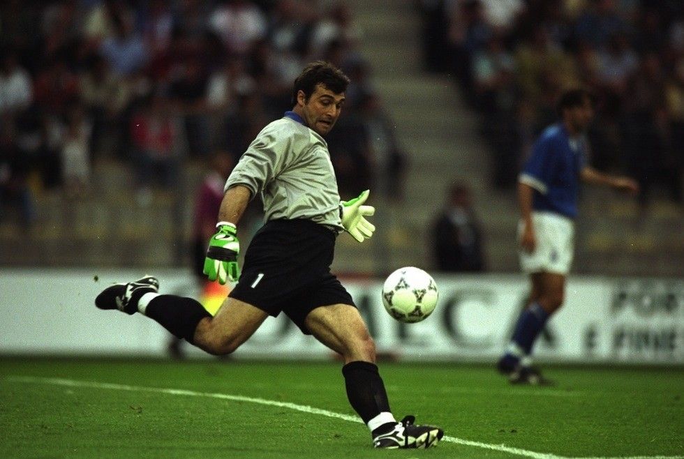Italian legend Peruzzi sees Strakosha as having a great future ...