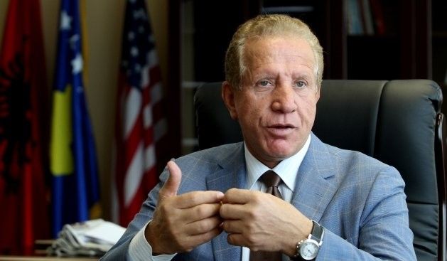 Pacolli says that he has two acquaintances about Kosovo on the phone ...