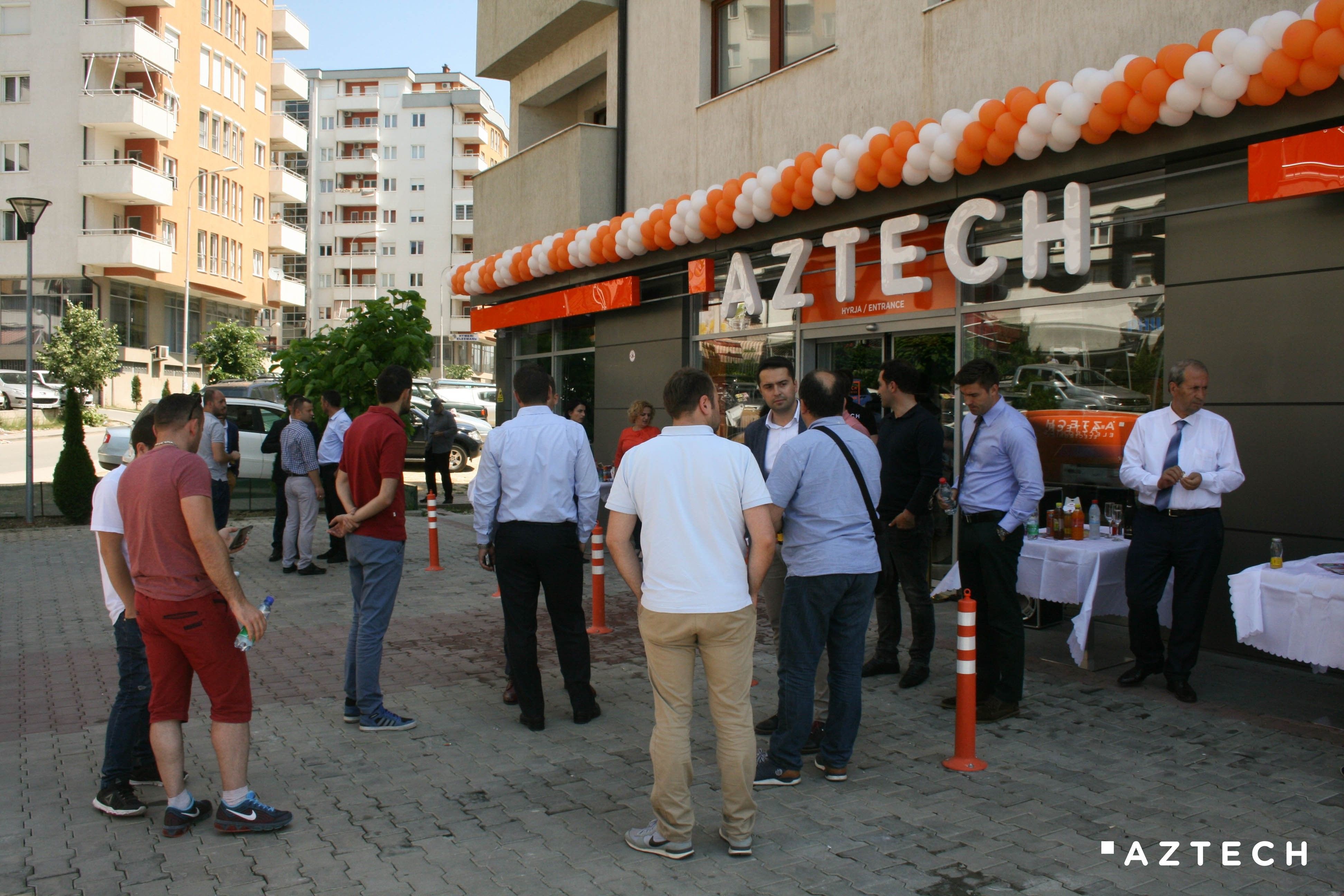 AZTECH PO RRITET… (Foto) - Telegrafi - Telegrafi