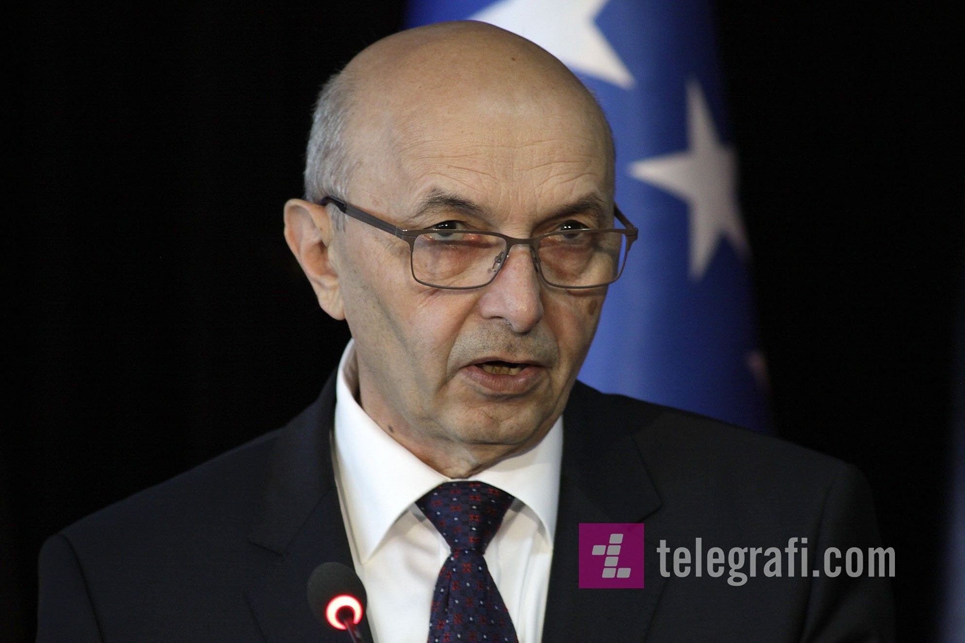Mustafa consoled the Berisha family after the death of Rexhep Berisha ...