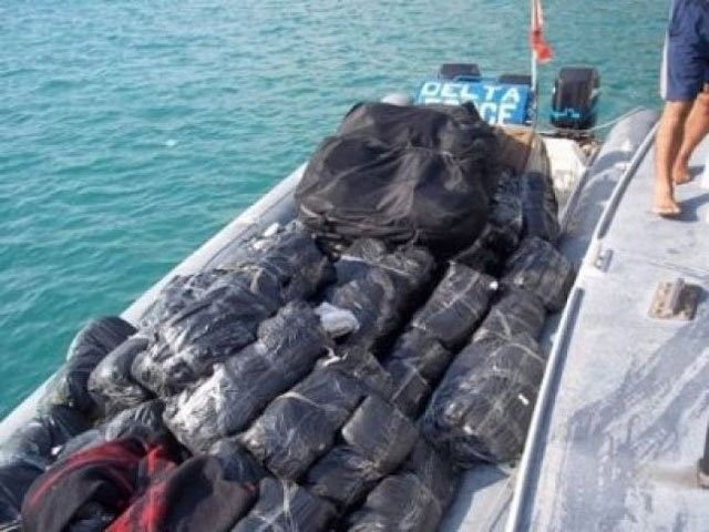 A large quantity of narcotics is seized, it was being exchanged in the ...