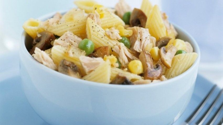 Makarona me mish toni - Telegrafi - Telegrafi