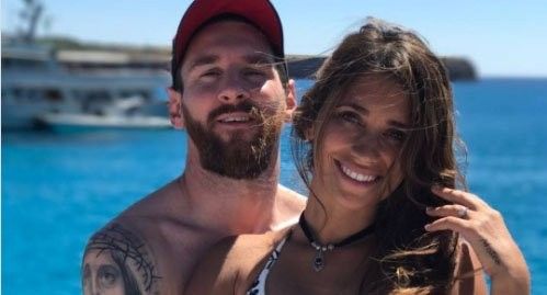 Leo Messi me mesazh romantik për gruan (Foto) - Telegrafi - Telegrafi
