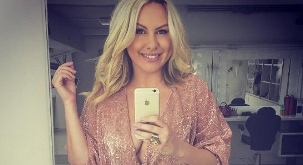 Vesa Luma votes in Albania (Photo) - Telegraph - Telegraph