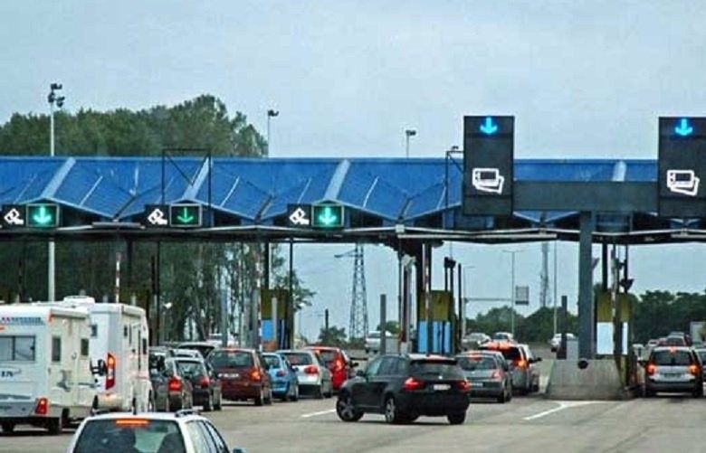 The border crossing in Evzoni reopens - Telegrafi - Telegrafi