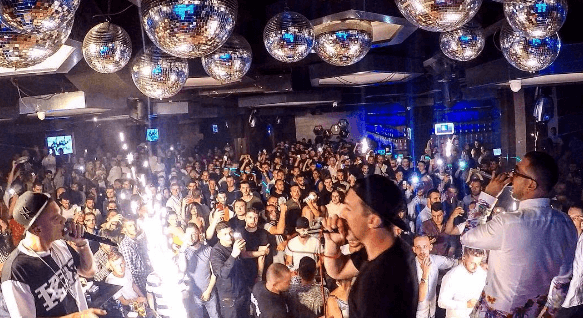 Cozman celebrates his birthday with fans by performing at the packed ...