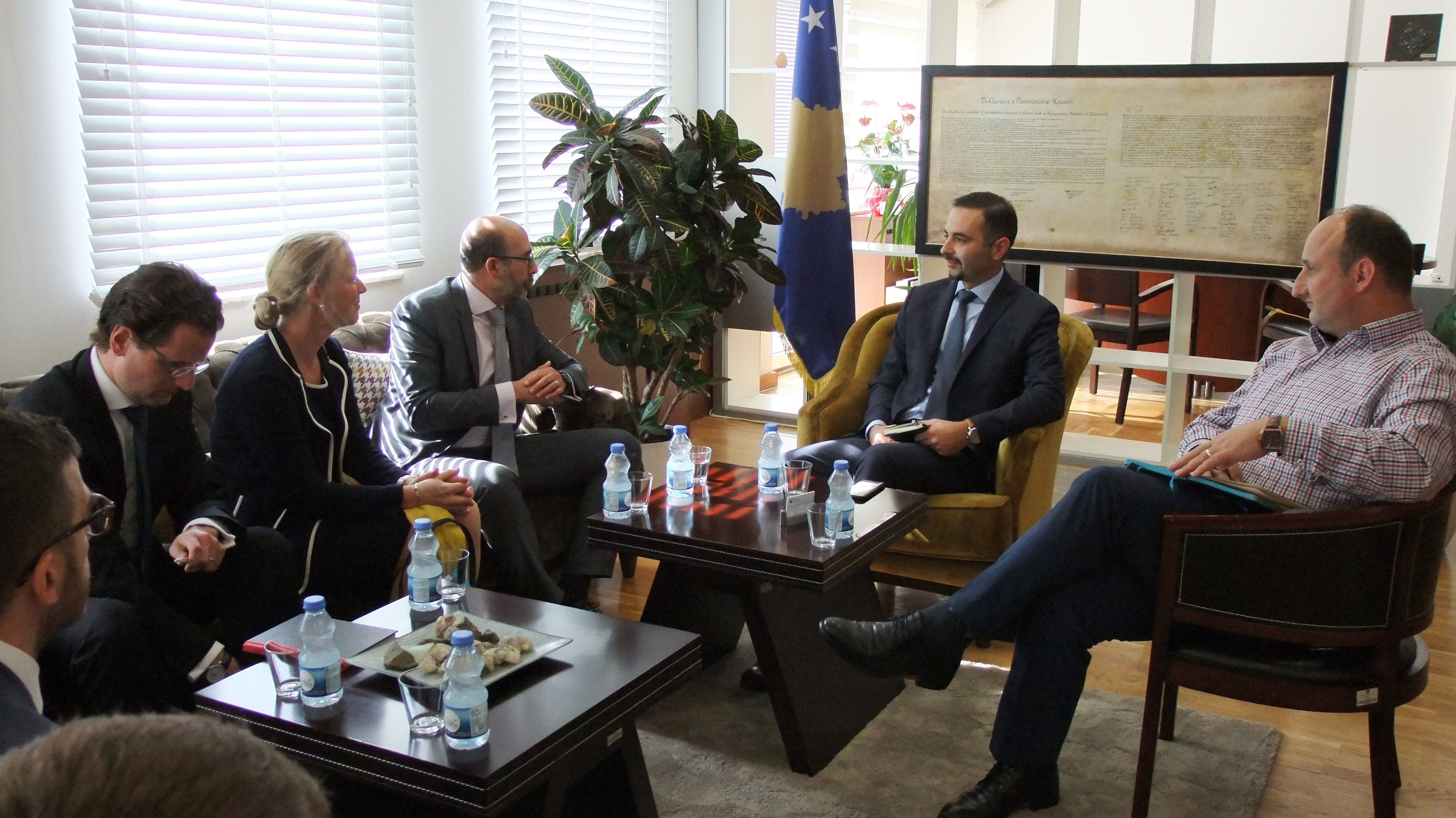 Minister Lluka informs the IMF about the priorities of MZE - Telegrafi ...