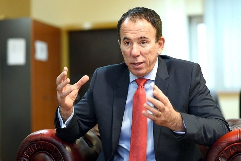 Den Donchev is questioned by the police - Telegrafi - Telegrafi