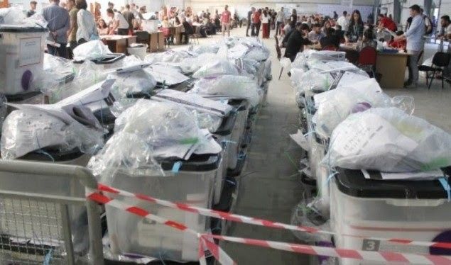 The recount for the Municipal Assembly brought 14 changes of assembly ...