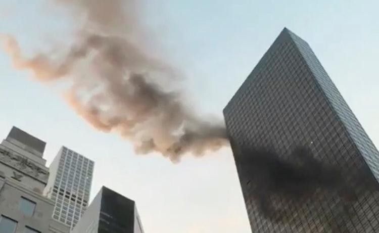 Two people injured by the fire explosion in the Trump Tower (Video ...