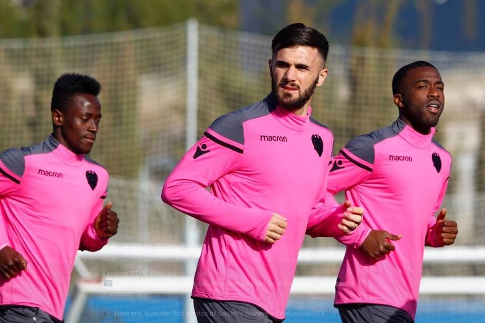Levante paid 1.5 million euros for the transfer of Armando Sadik ...
