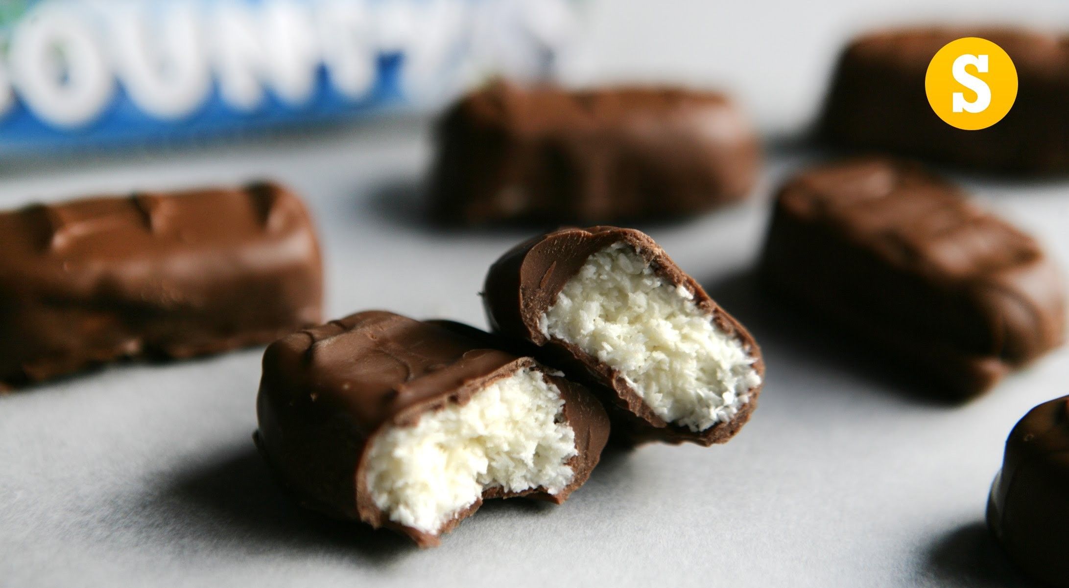 Prepare 'Bounty' chocolates at your home - Telegrafi - Telegrafi