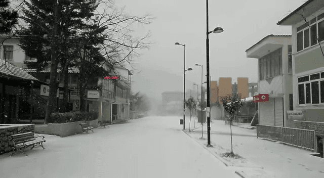 Snow covers the North of Albania - Telegraph - Telegraph