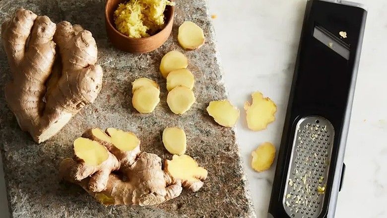 Potential health benefits and side effects of ginger - Telegraph ...