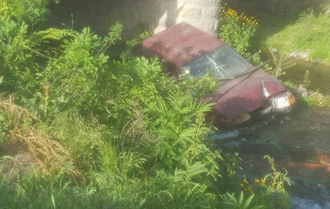 A car goes off the road in Kavadar, ends up in the "Luda Mara" river ...