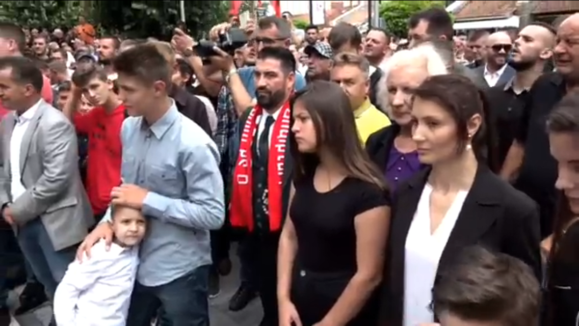 Singer Meda among the citizens present in Deçan during the unveiling of ...