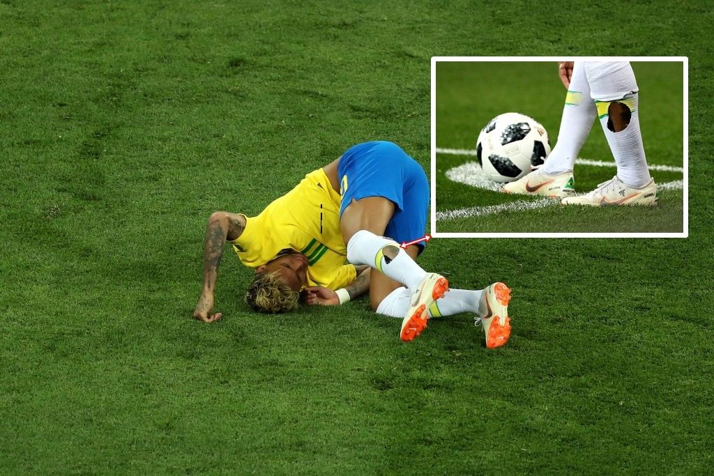 The reason why players tear their socks in the back - Telegraph - Telegraph