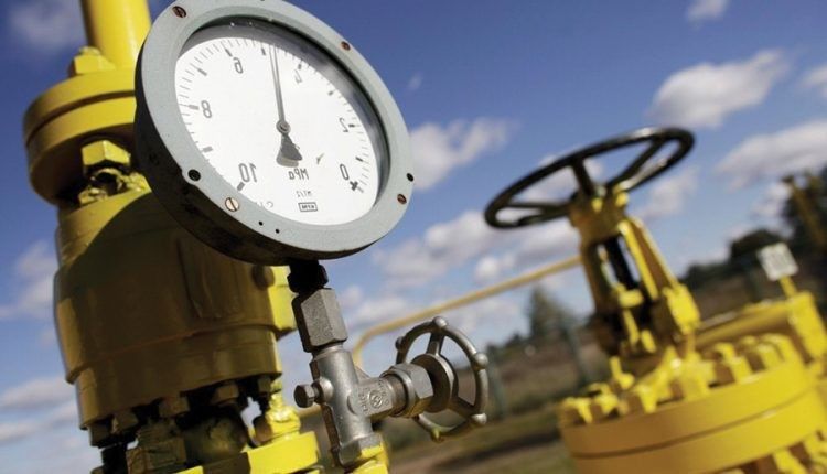 Who will stop the gas first? - Telegraph - Telegraph