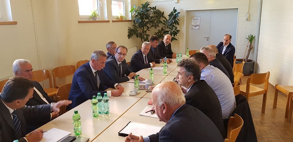 Hoti meets the LDK structures in Germany, talks about the future ...