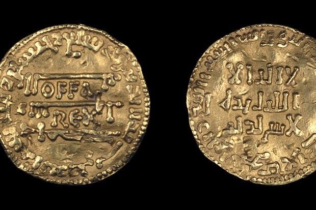 Gold coins of the British king with the inscription "Allah" - Telegraph ...