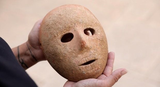 A 9,000-year-old mask is found - Telegraph - Telegraph