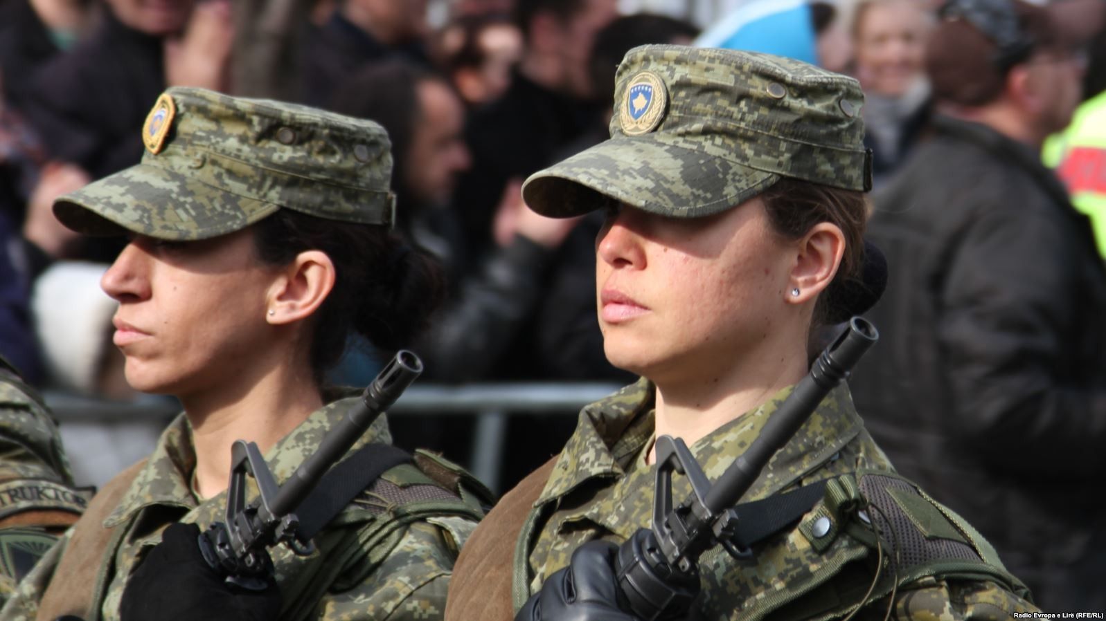 Only about 300 women in KSF uniform - Telegrafi - Telegrafi
