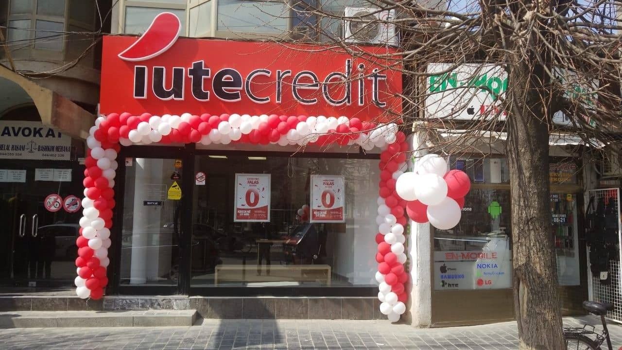 IUTECREDIT opens two more branches in Ferizaj and Mitrovica - Telegrafi - Telegrafi