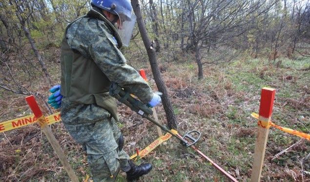 KSF starts work on demining areas with explosive devices - Telegrafi ...