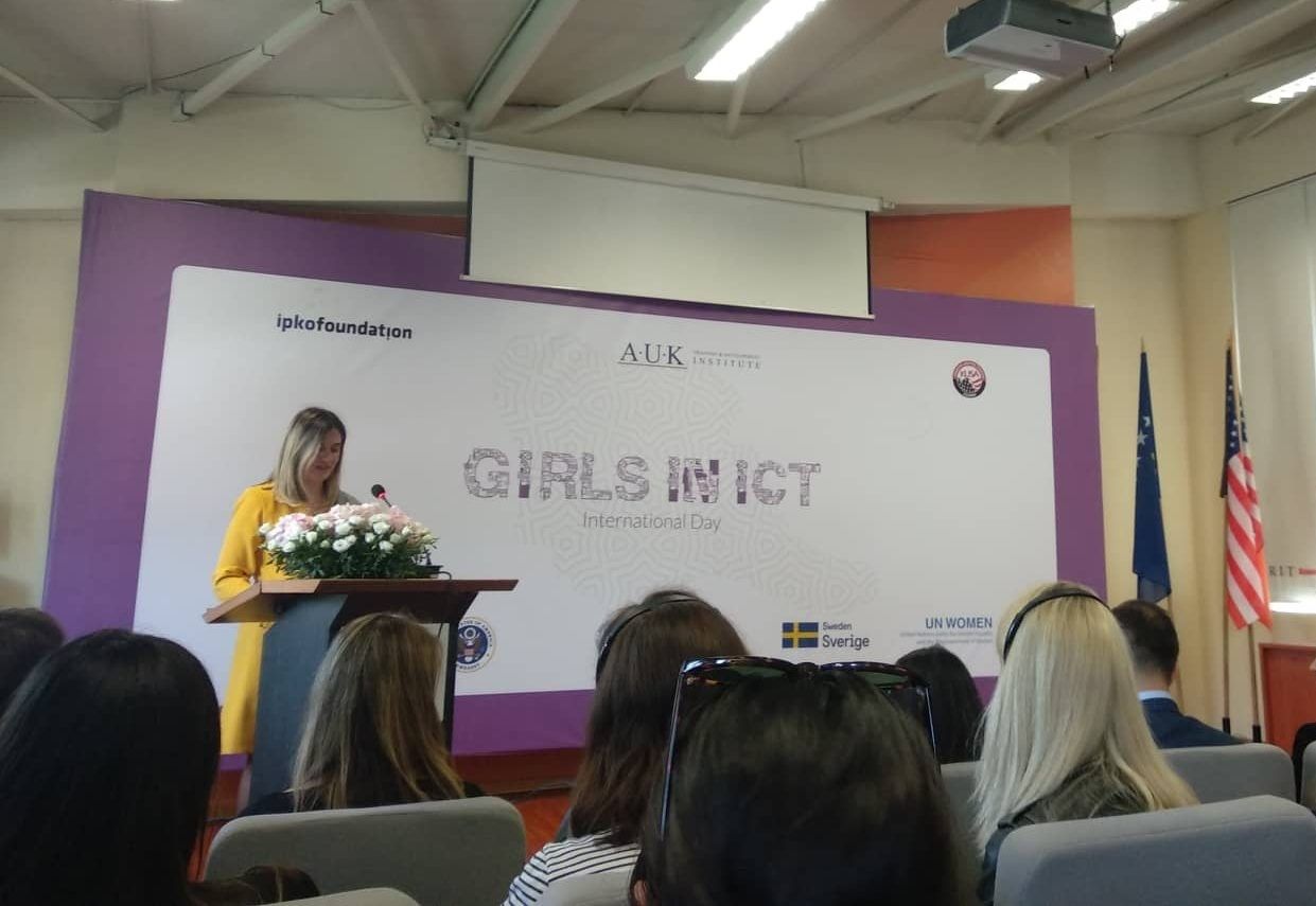 The International Day of Girls in Technology is celebrated (Video ...