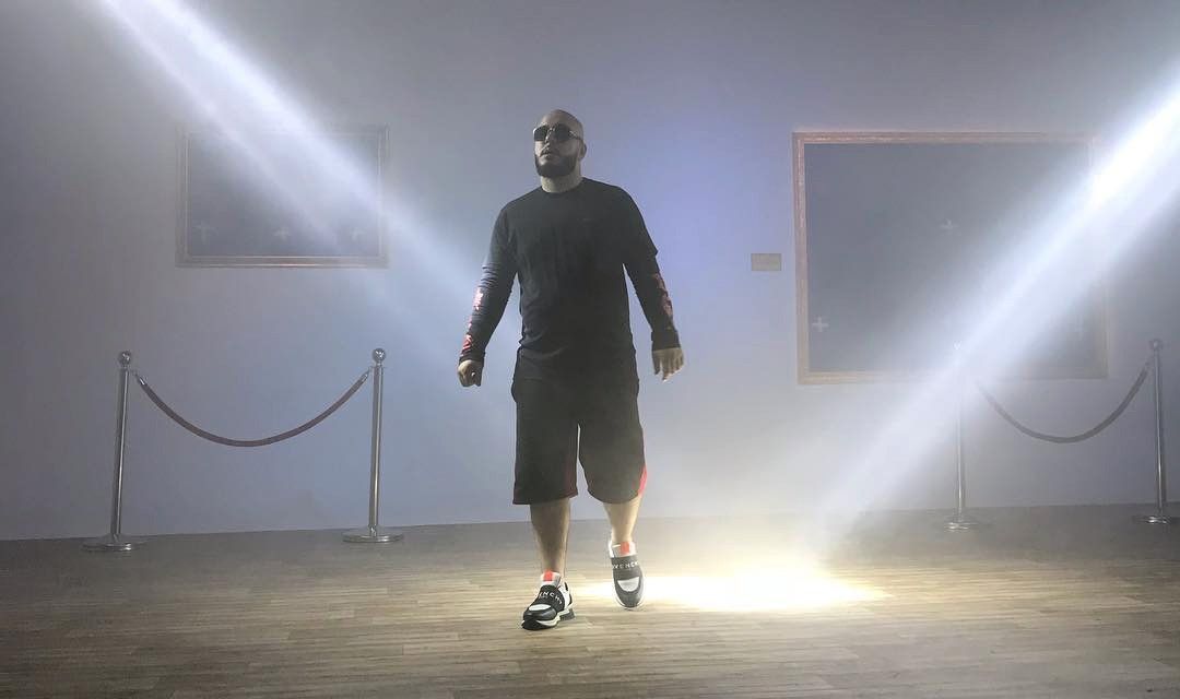 Don Phenom publishes the clip of the song "Ma e mira je" - Telegrafi ...