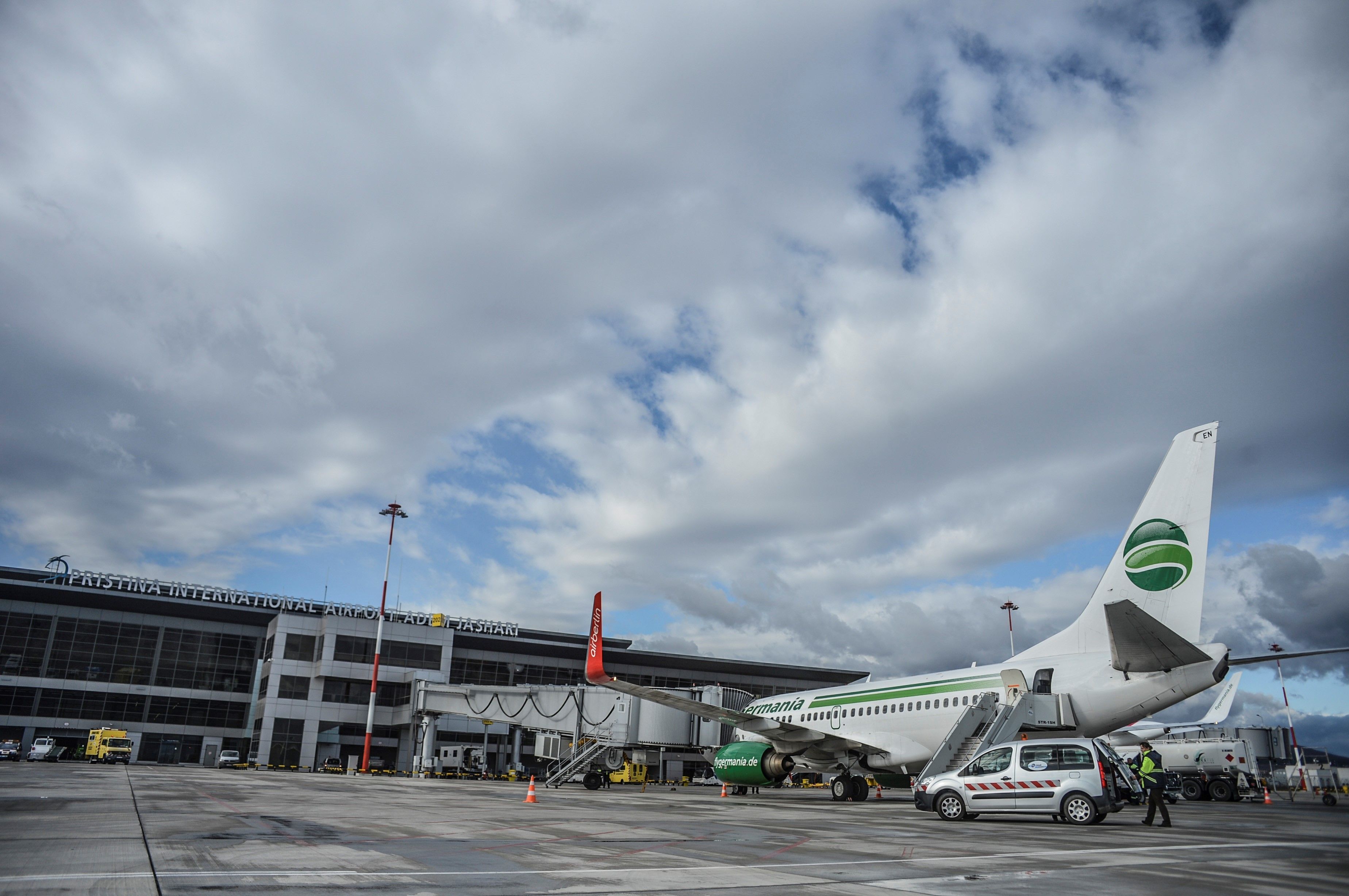 Air traffic controllers are on strike again - Telegrafi - Telegrafi