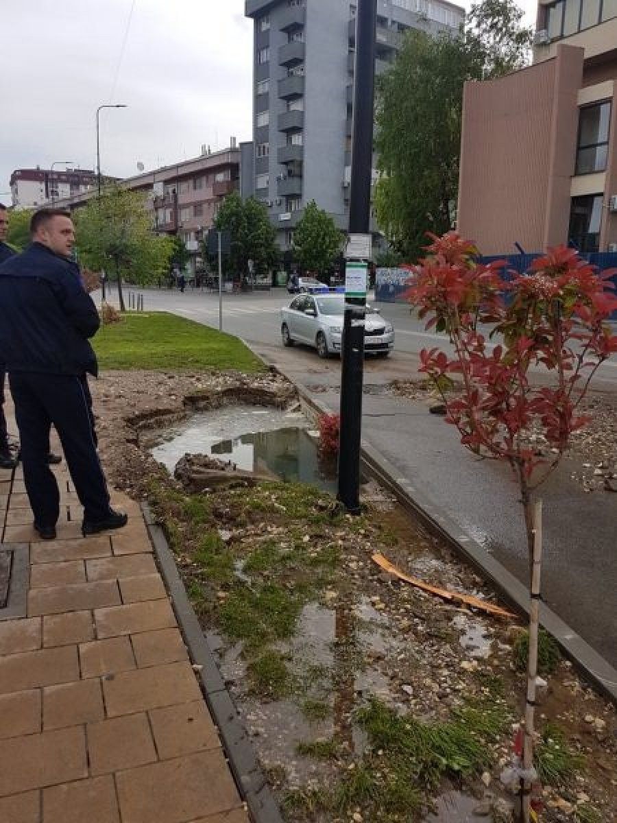 Pëlcet gypi, një pjesë e Prishtinës pa ujë deri në orën 18:00 (Video ...