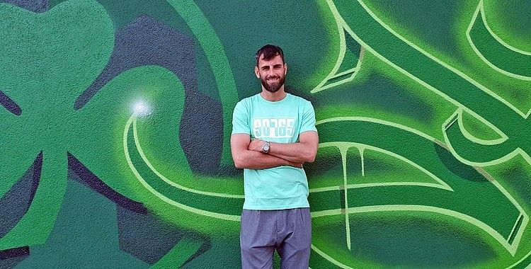 Official: Exile Mavraj returns to Greuther Furth - Telegrafi - Telegrafi