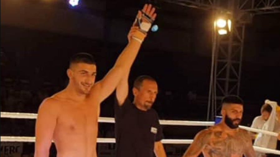 Florim Zendeli easily defeats his Serbian opponent in MMA - Telegrafi ...