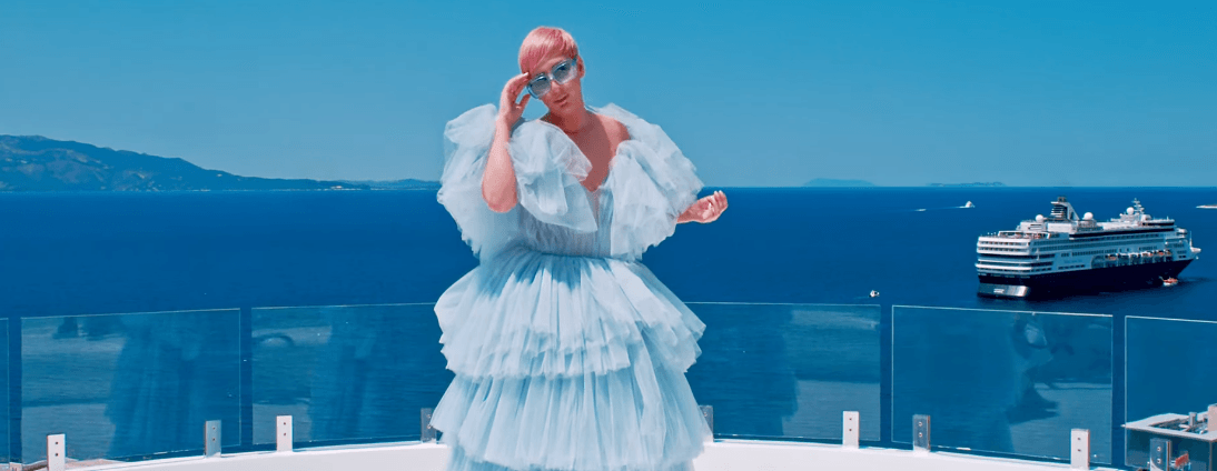 Juliana Pasha presents the new song "Rare Star" - Telegraph - Telegraph