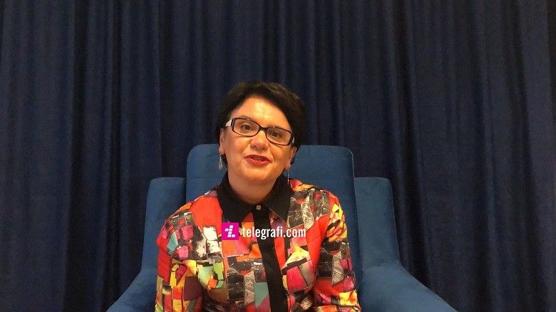 Luljeta Ademi shows the three most important people in her life ...